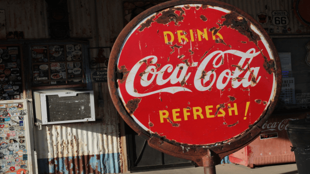 LA FORZA DELL’IDENTITÀ DI MARCA: IL CASO COCA-COLA – CIMO